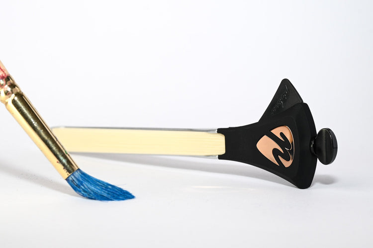 Pickaso Guitar Bow ® - Reinventing the bow for your acoustic guitar.